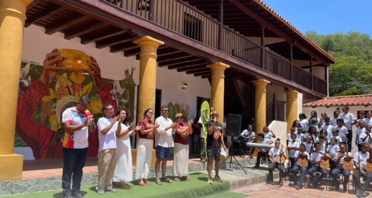Festival “Ciudad Mural” convirtió a Chuao en un gran lienzo de ...